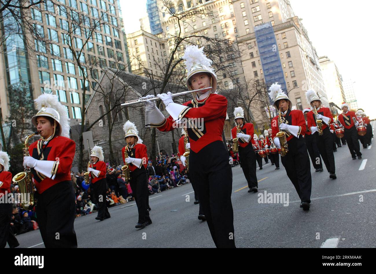 Marching band in a christmas parade hi-res stock photography and images ...