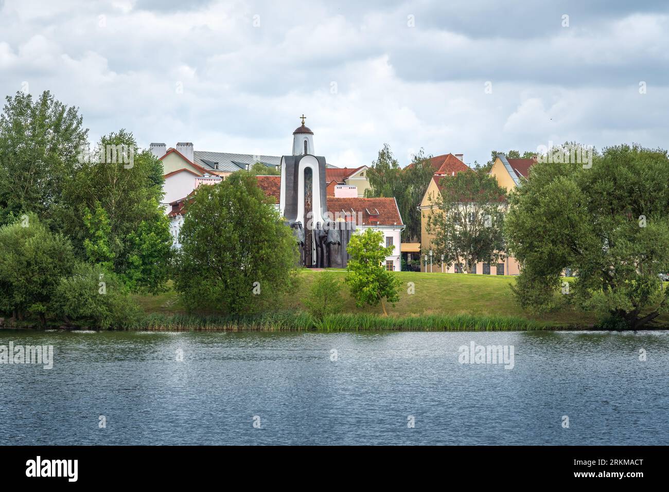 Sons of the Fatherland Monument at Island of Tears and Svislach River ...