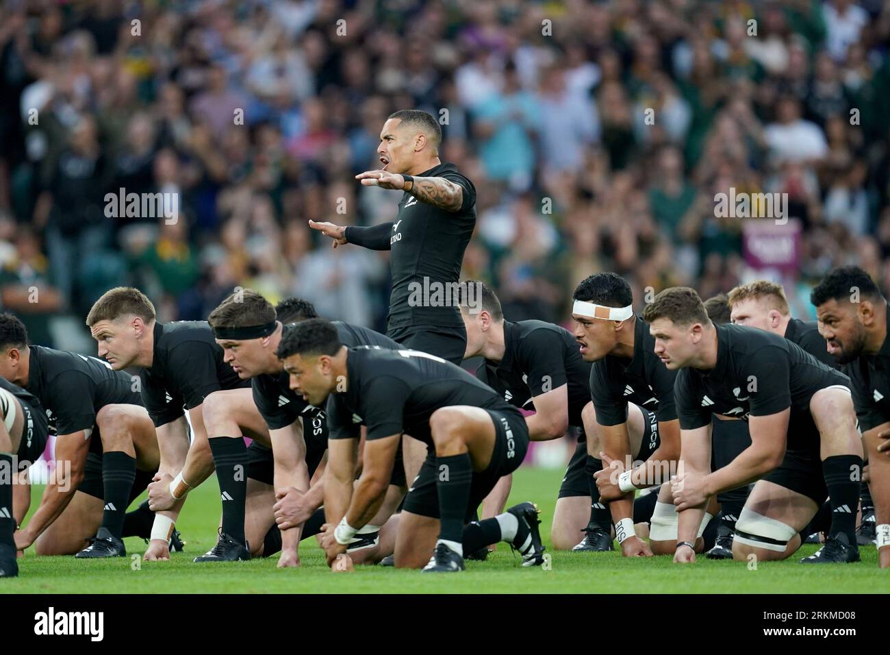 New Zealand's Aaron Smith (centre) leads the Haka ahead of the ...