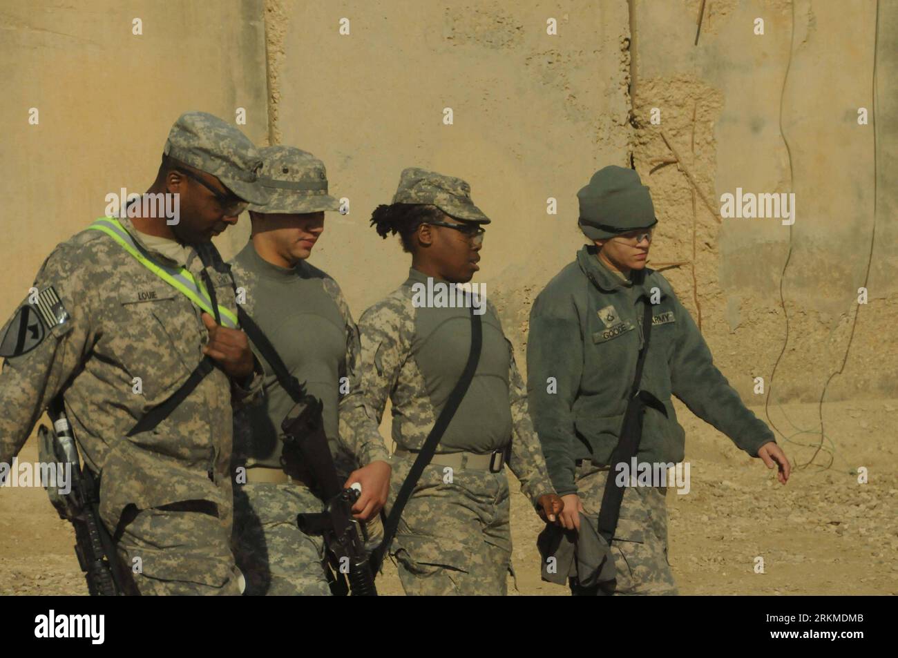 Cos kalsu hi-res stock photography and images - Alamy