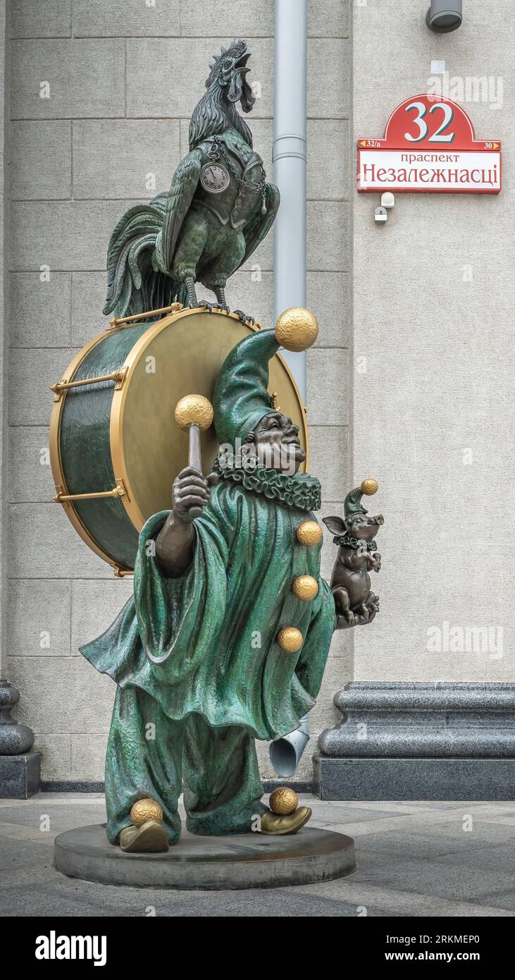 Clown, pig and rooster Sculpture in front of Belarusian State Circus ...