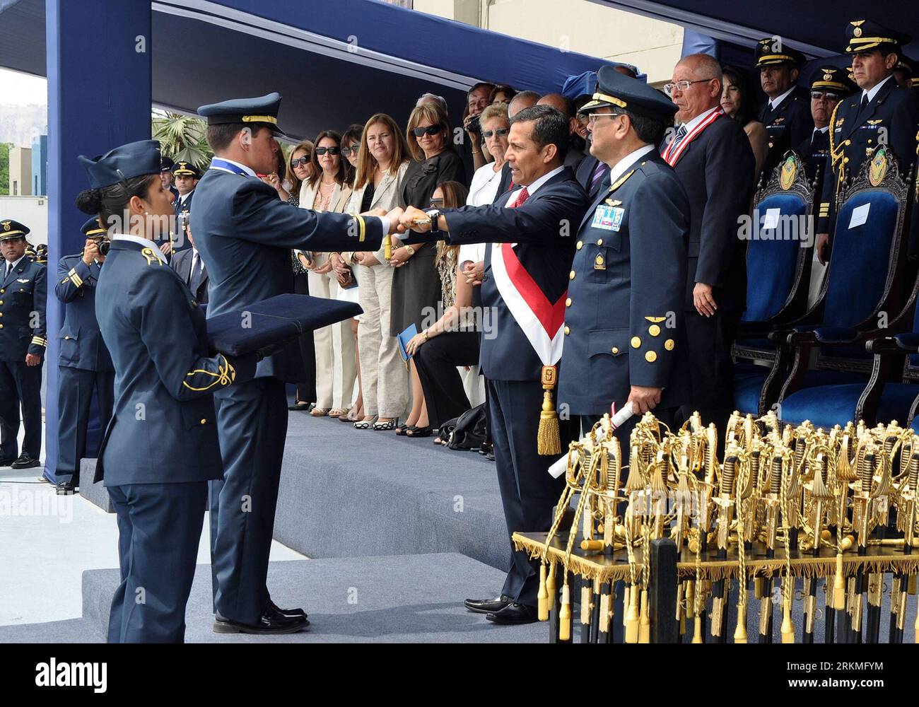 Peru air force hi-res stock photography and images - Alamy