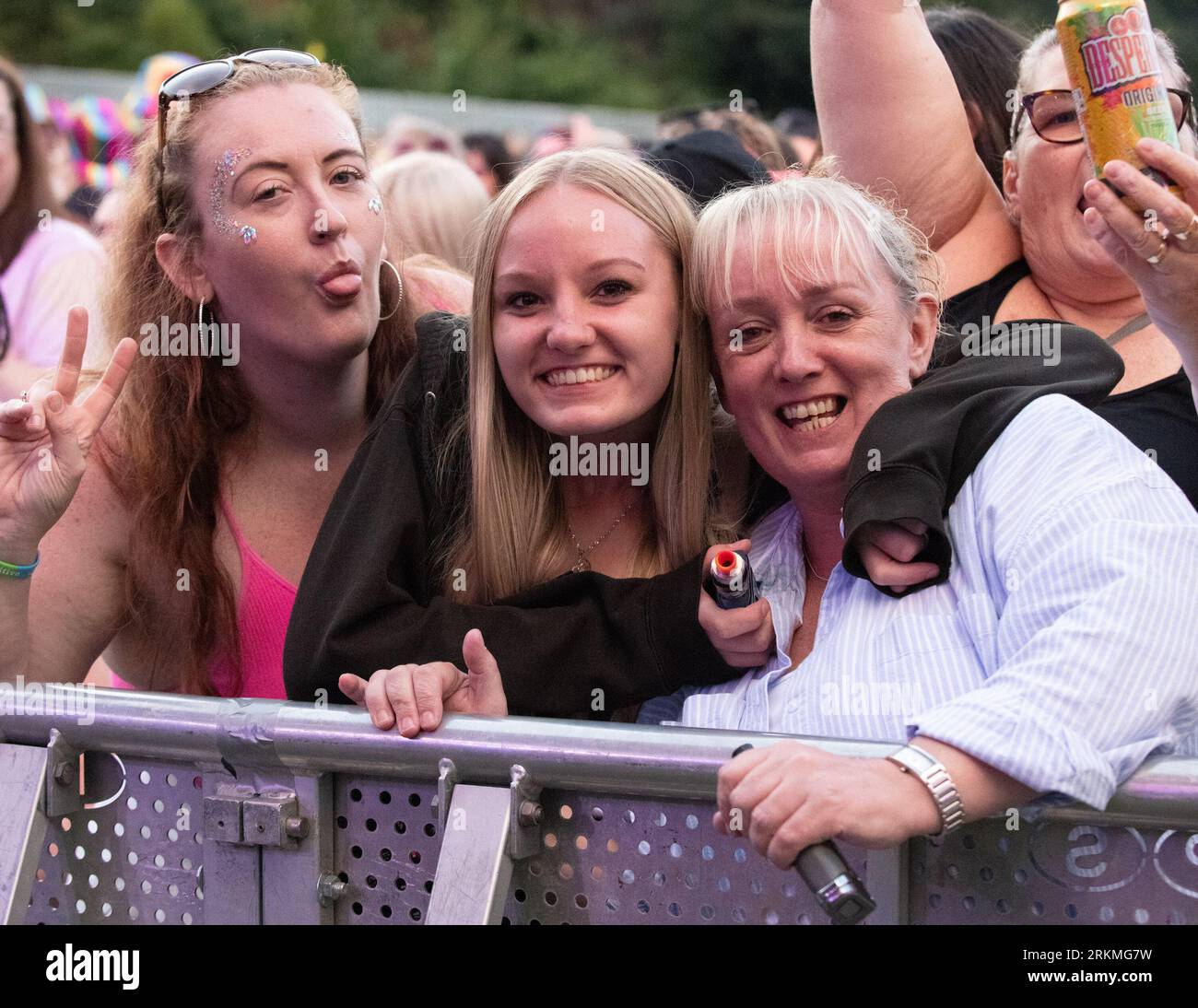 Derby, UK. 25 August, 2023. Derby Ultimate 90s Festival at Darley Park ...