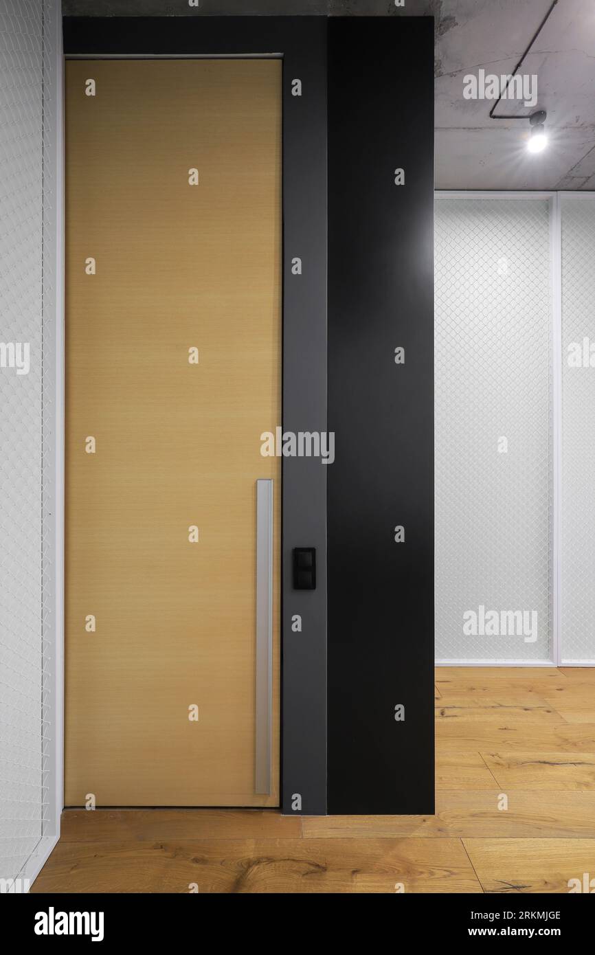 Interior door style construction hi-res stock photography and images ...