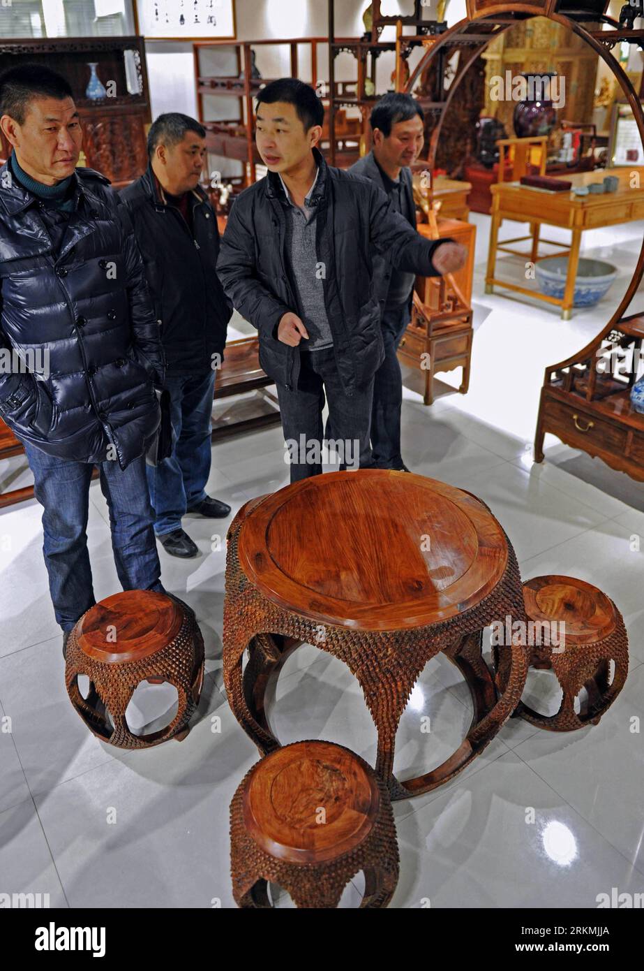 Jin merchants hi-res stock photography and images - Alamy