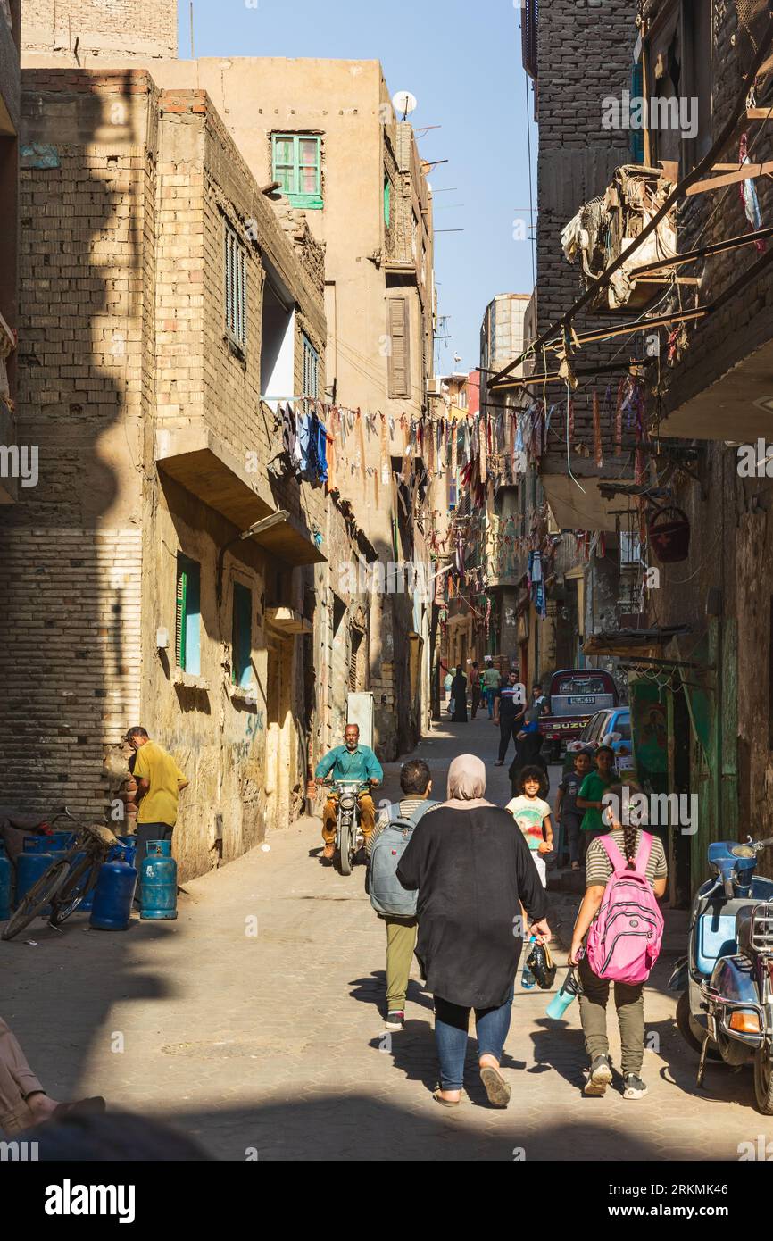Cairo street girl hi-res stock photography and images - Alamy