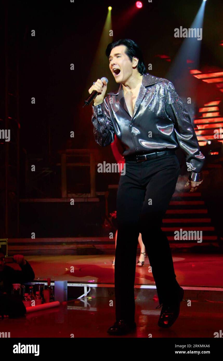 Kris phillips hi-res stock photography and images - Alamy