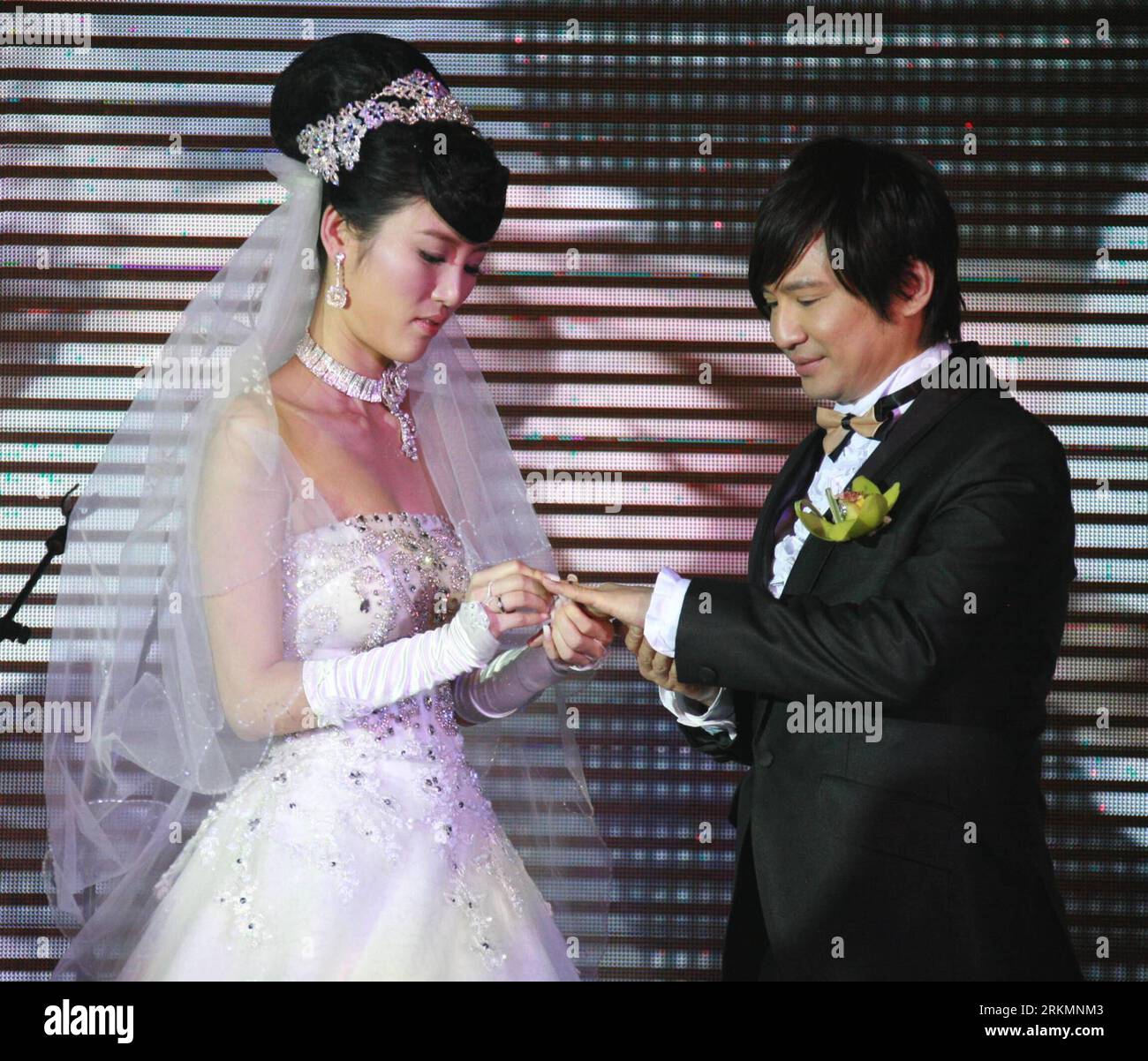 Wing yip hi-res stock photography and images - Alamy