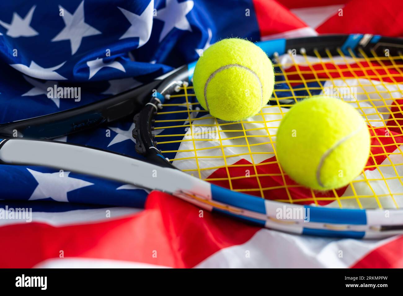Wimbledon tennis theme hi-res stock photography and images - Alamy