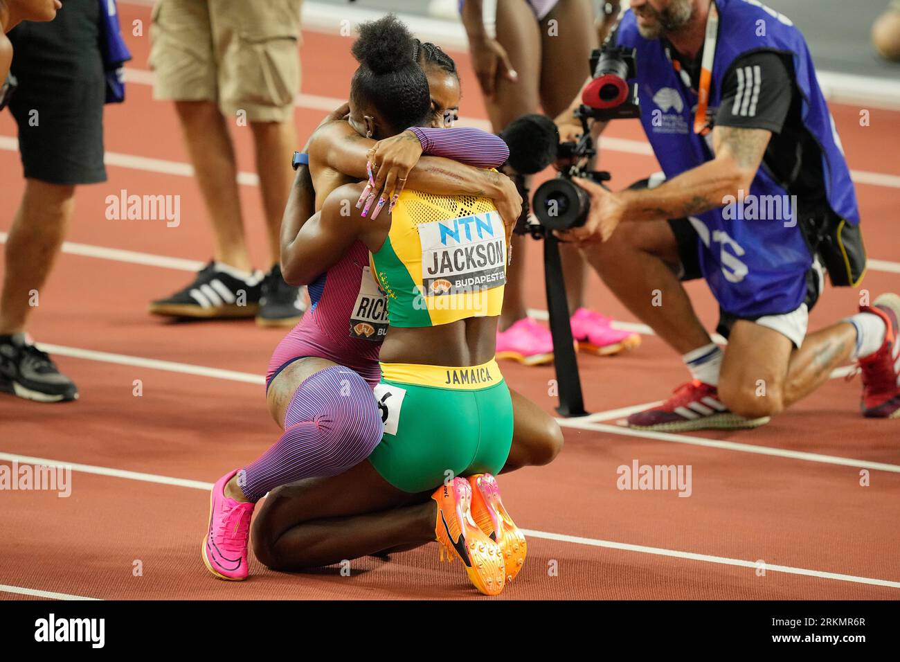 Shericka Jackson, of Jamaica is hugged by Sha'Carri Richardson, of the ...
