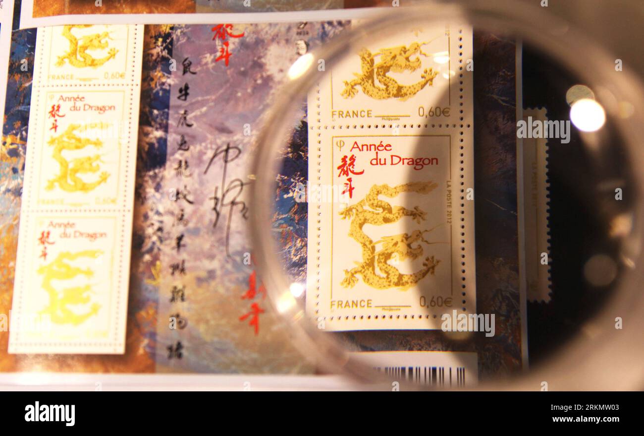 French stamps 2012 hi-res stock photography and images - Alamy