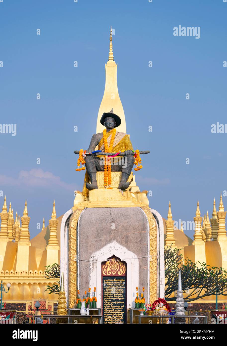 Near the entrance,statue of ancient King Setthathirat,the Stupa ...