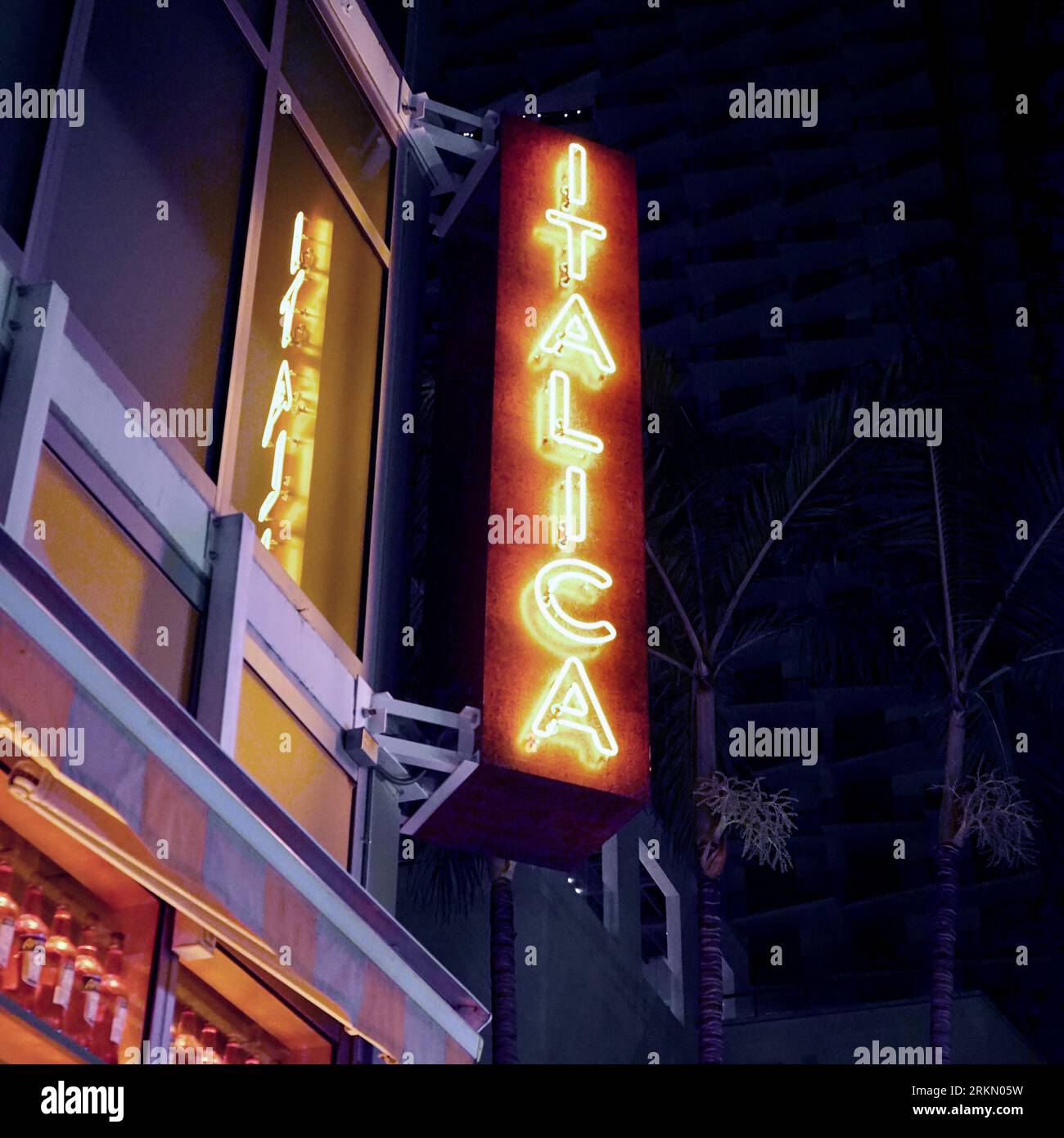 Night sign logo building location hi-res stock photography and images ...