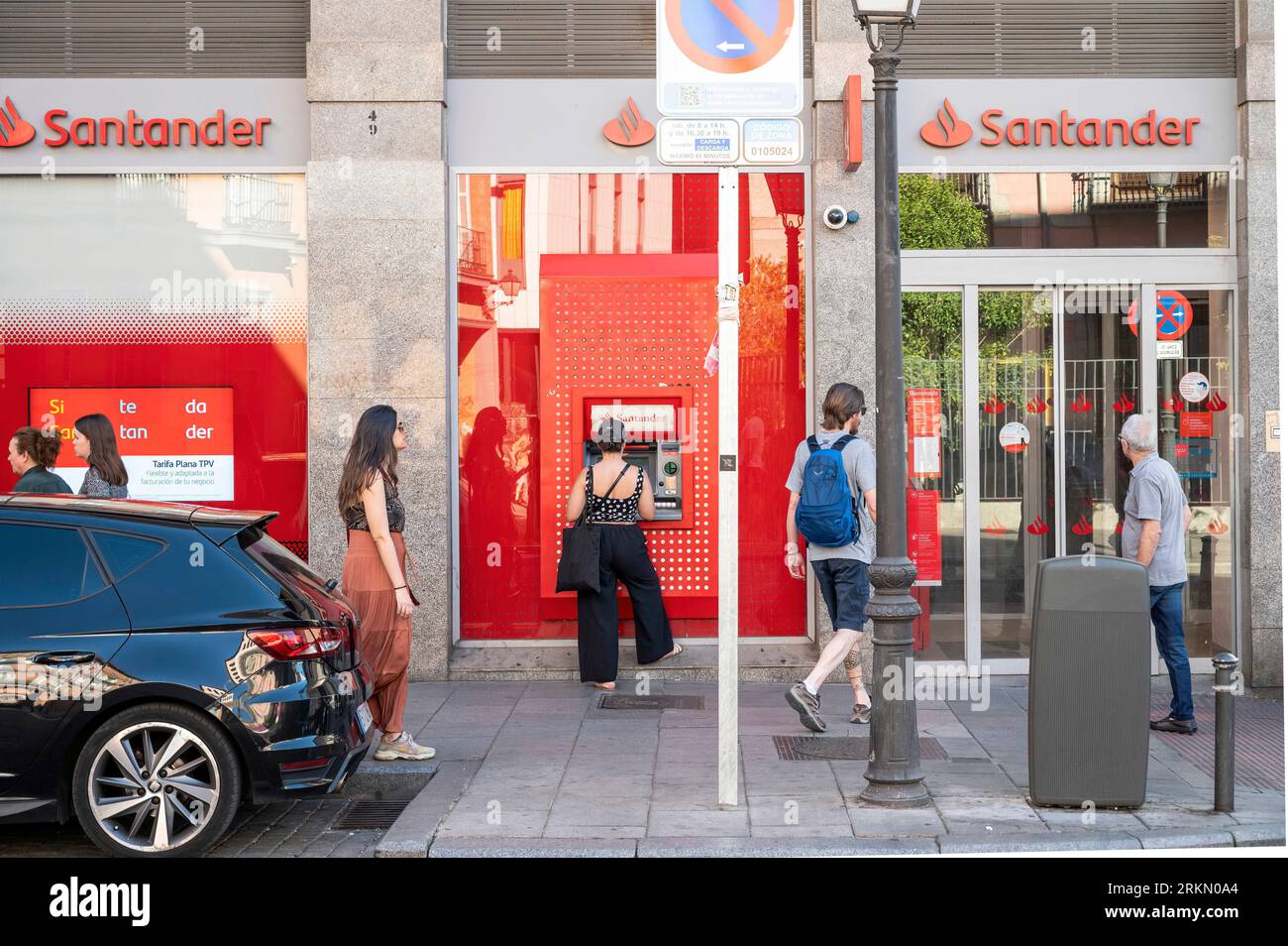 Xl logos hi-res stock photography and images - Alamy