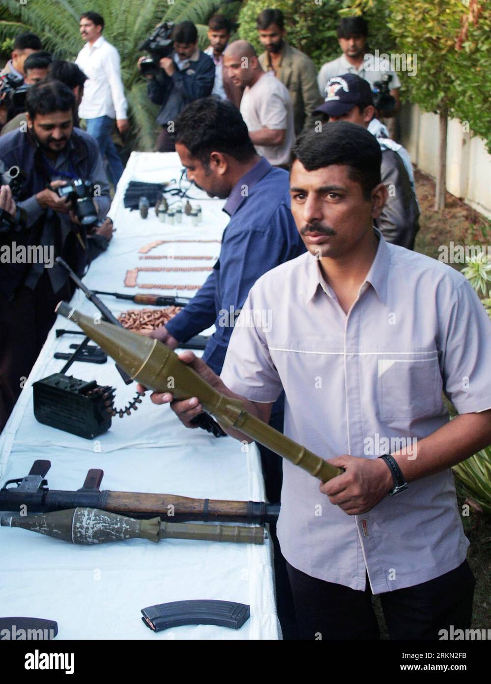 Pakistan crime investigation department cid hi-res stock photography ...