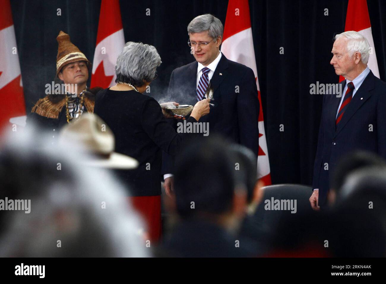 Smudging ceremony hi-res stock photography and images - Alamy
