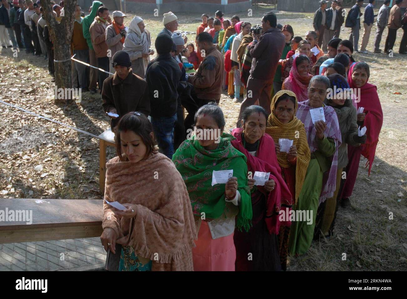 Indian election line hi-res stock photography and images - Alamy