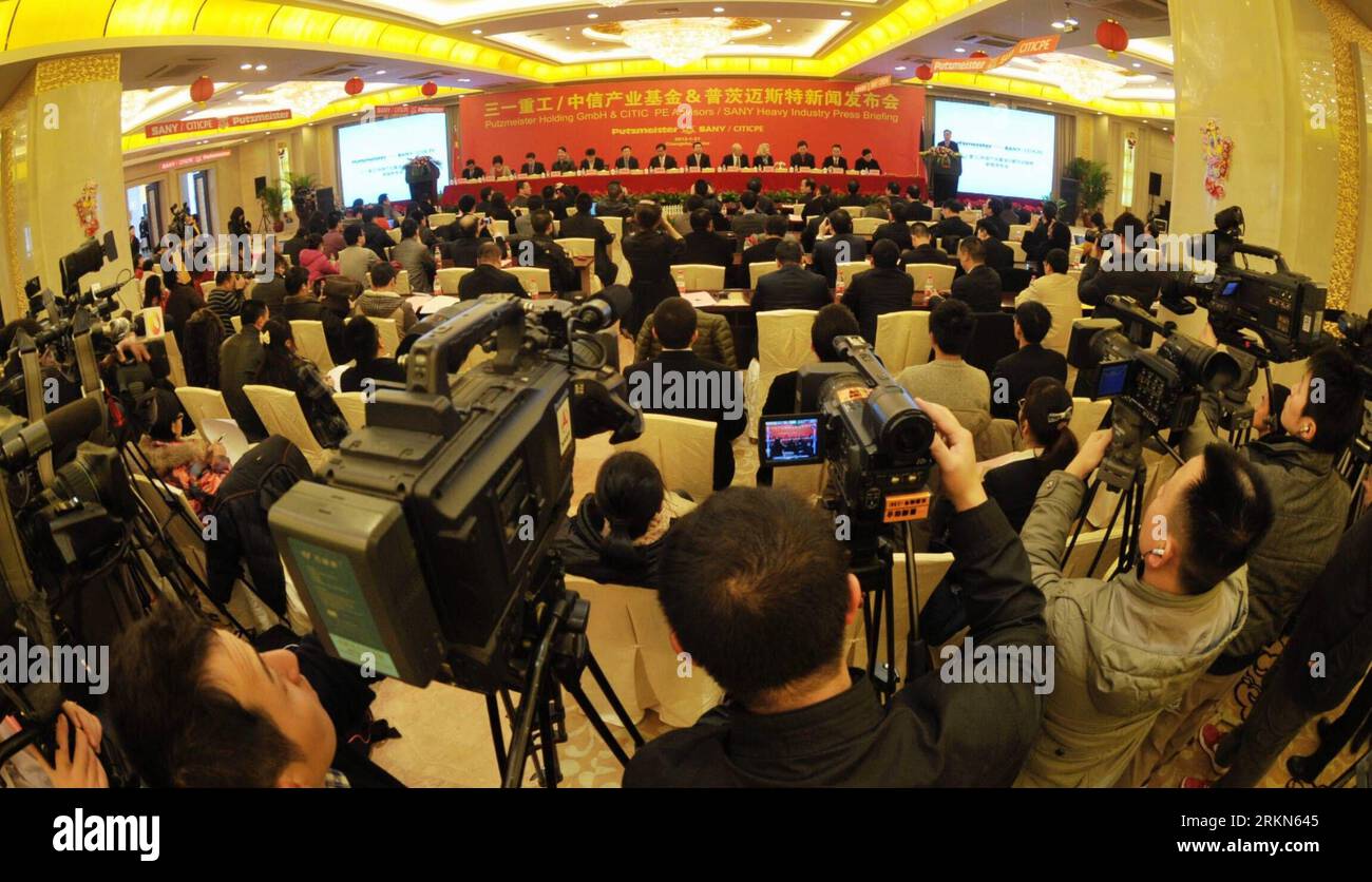 Sany heavy industry company hi-res stock photography and images - Alamy