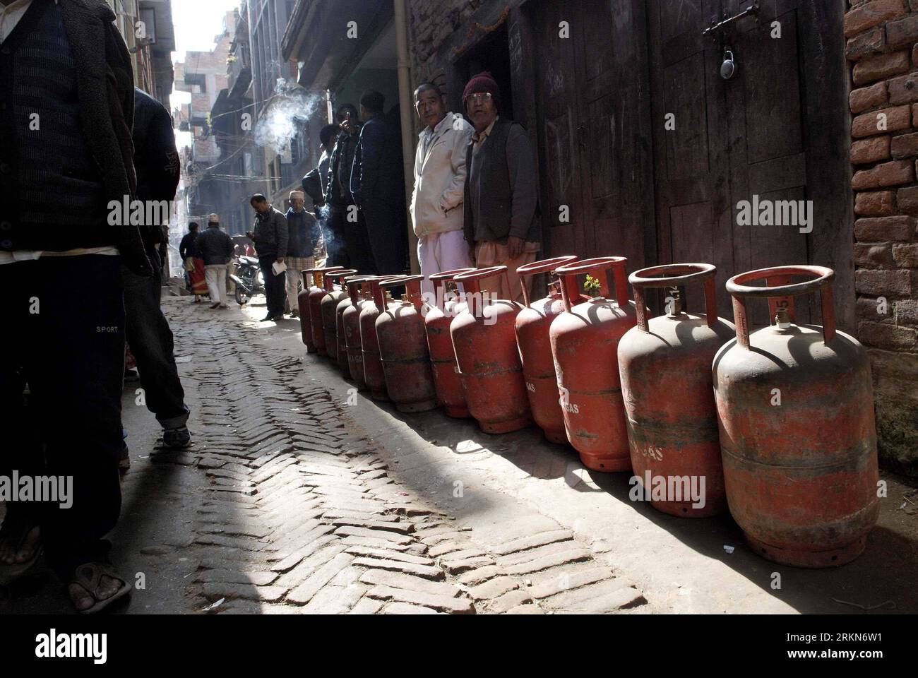 Market inspection hi-res stock photography and images - Alamy