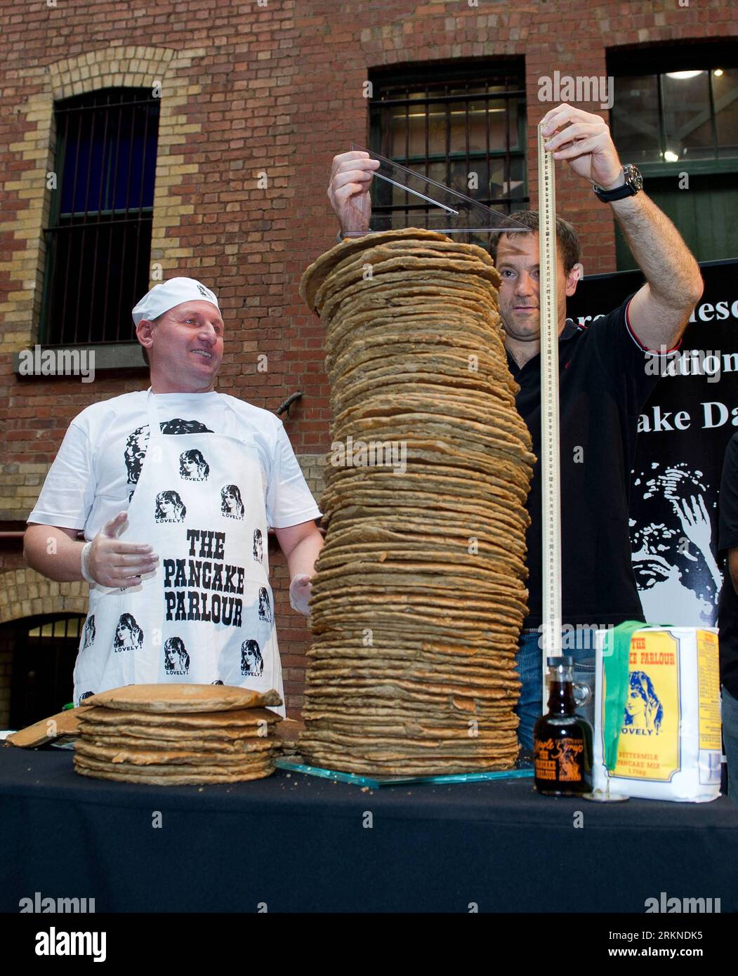 Guinness world record staff hi-res stock photography and images - Alamy