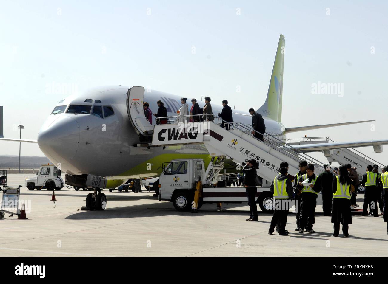 Jin air plane hi-res stock photography and images - Alamy