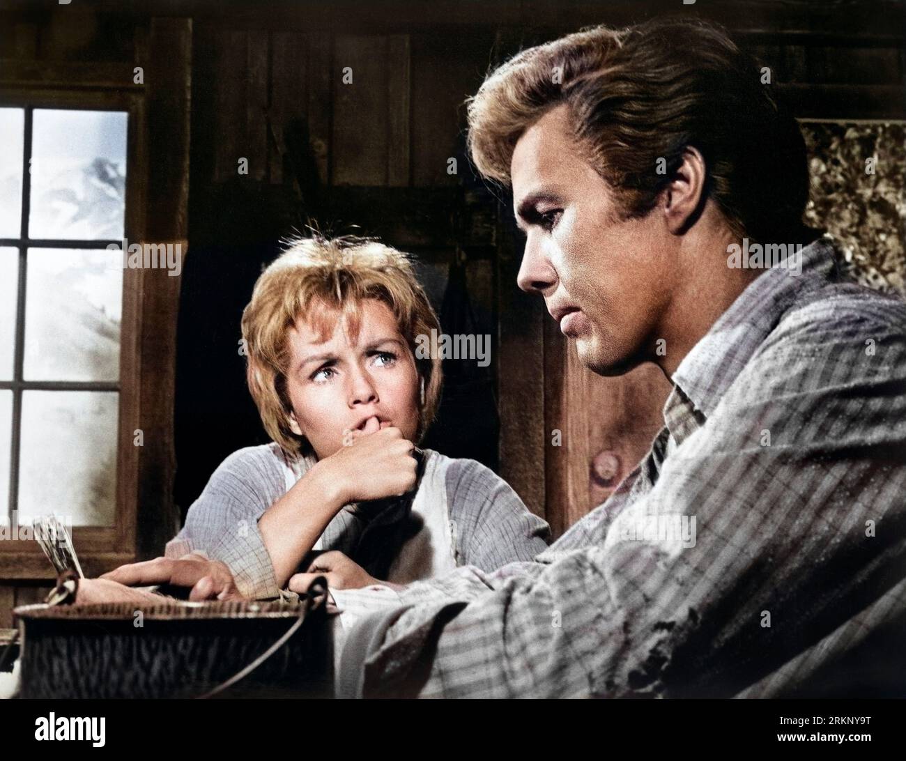 Debbie Reynolds, Harve Presnell, on-set of the Film, "The Unsinkable Molly Brown", MGM, 1964 ...