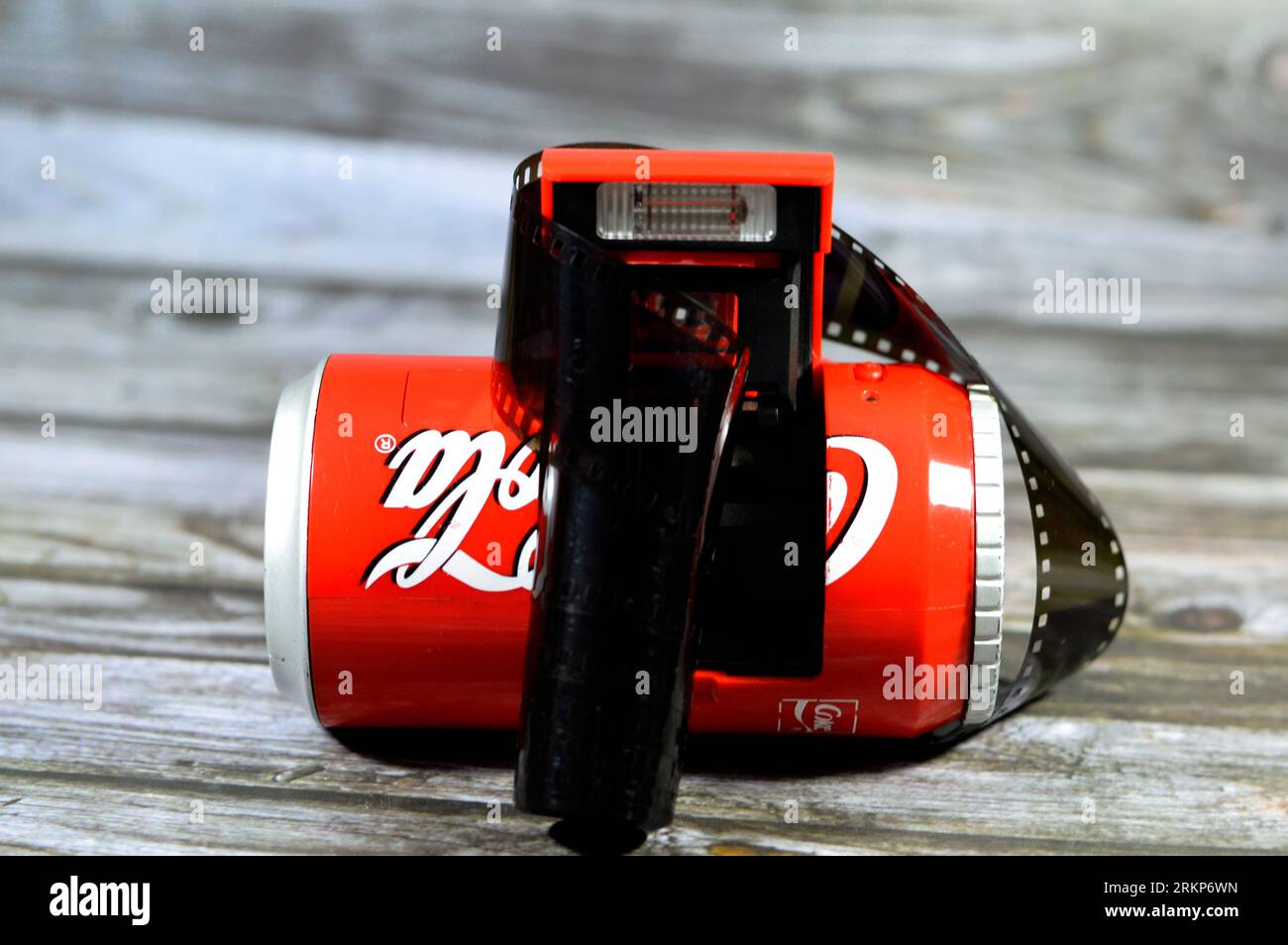 Reusable lenses hi-res stock photography and images - Alamy
