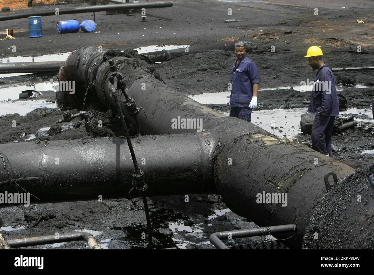 Heglig oil hi-res stock photography and images - Alamy