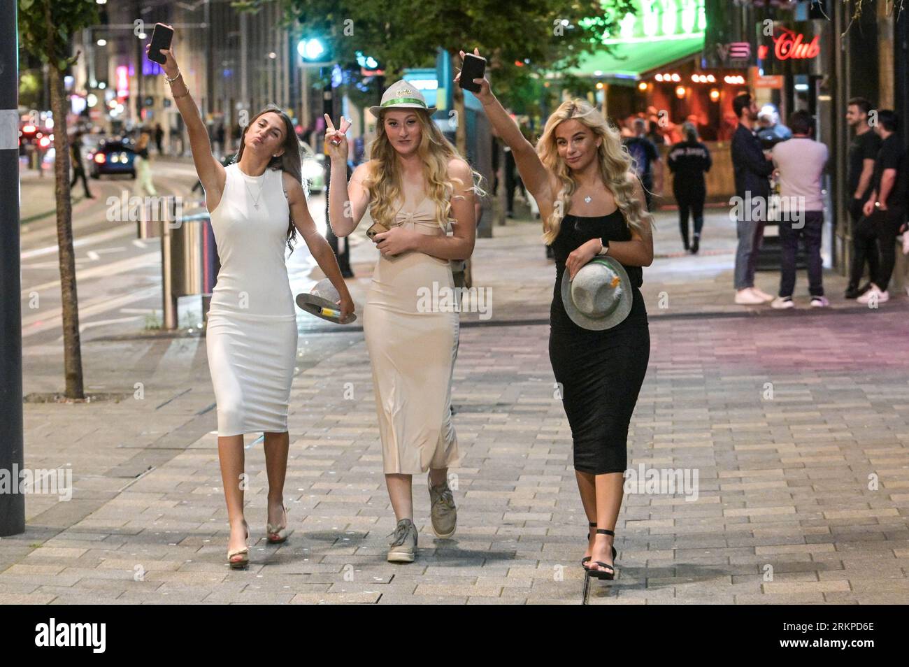 Skimpy clothes hi-res stock photography and images - Alamy