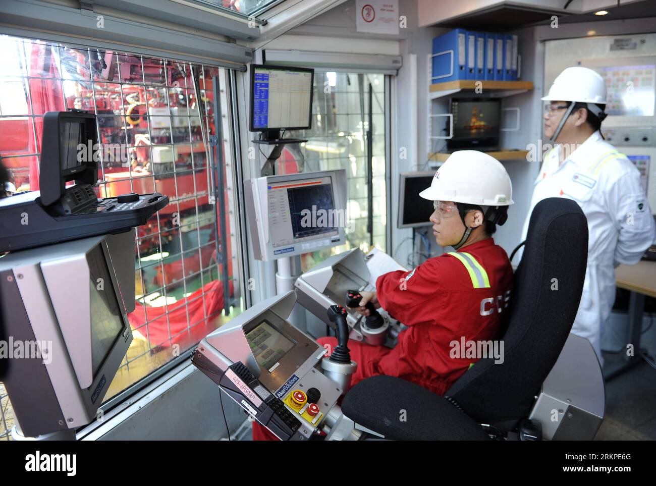 981 oil hi-res stock photography and images - Alamy