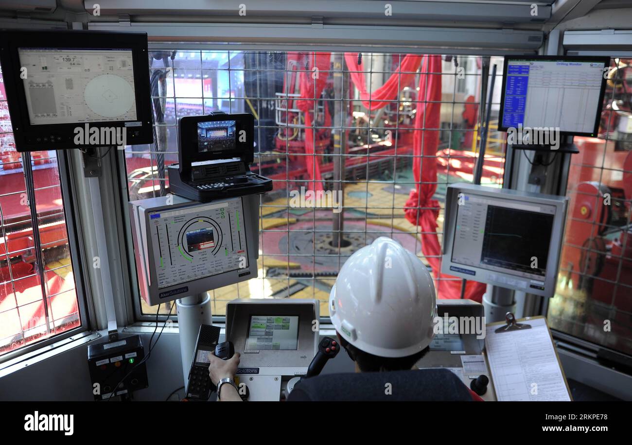 981 oil hi-res stock photography and images - Alamy