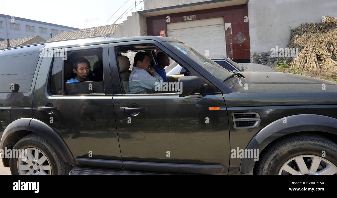 Detention vehicle hi-res stock photography and images - Alamy