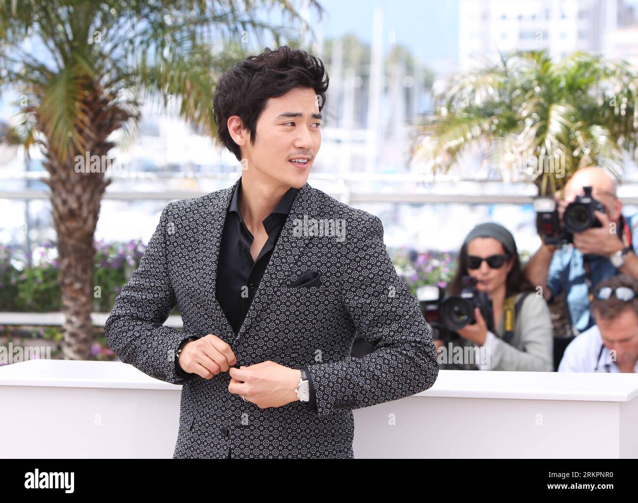 Kim kang woo hi-res stock photography and images - Alamy
