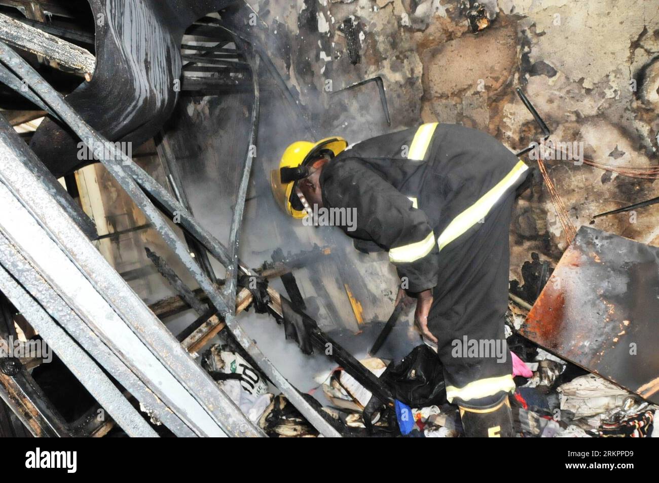 Electrical fault hi-res stock photography and images - Alamy