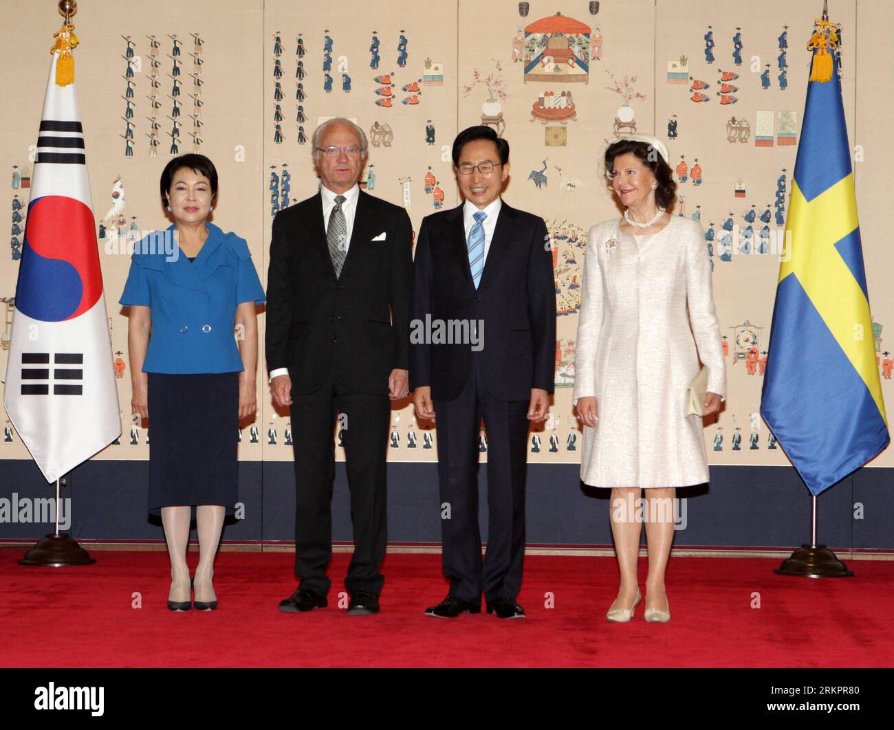 Kim yoon ok l hi-res stock photography and images - Alamy