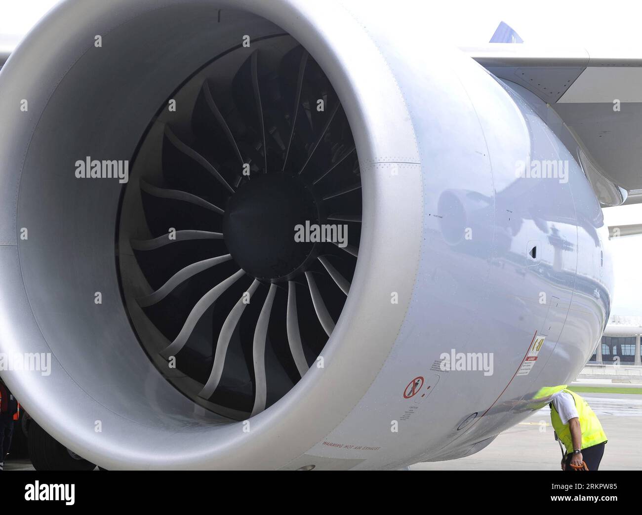 World first jet engine hi-res stock photography and images - Alamy