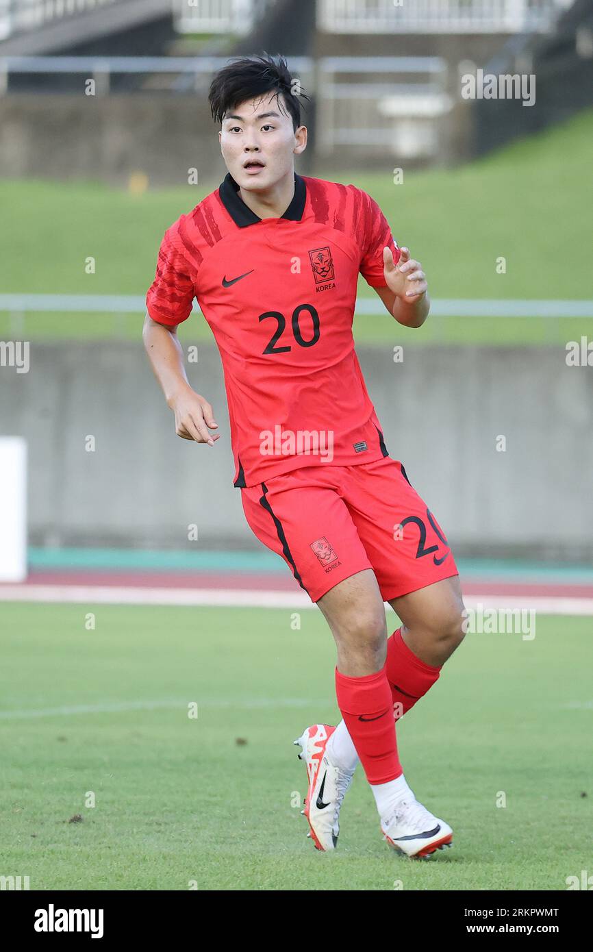 Jun yeong hi-res stock photography and images - Alamy