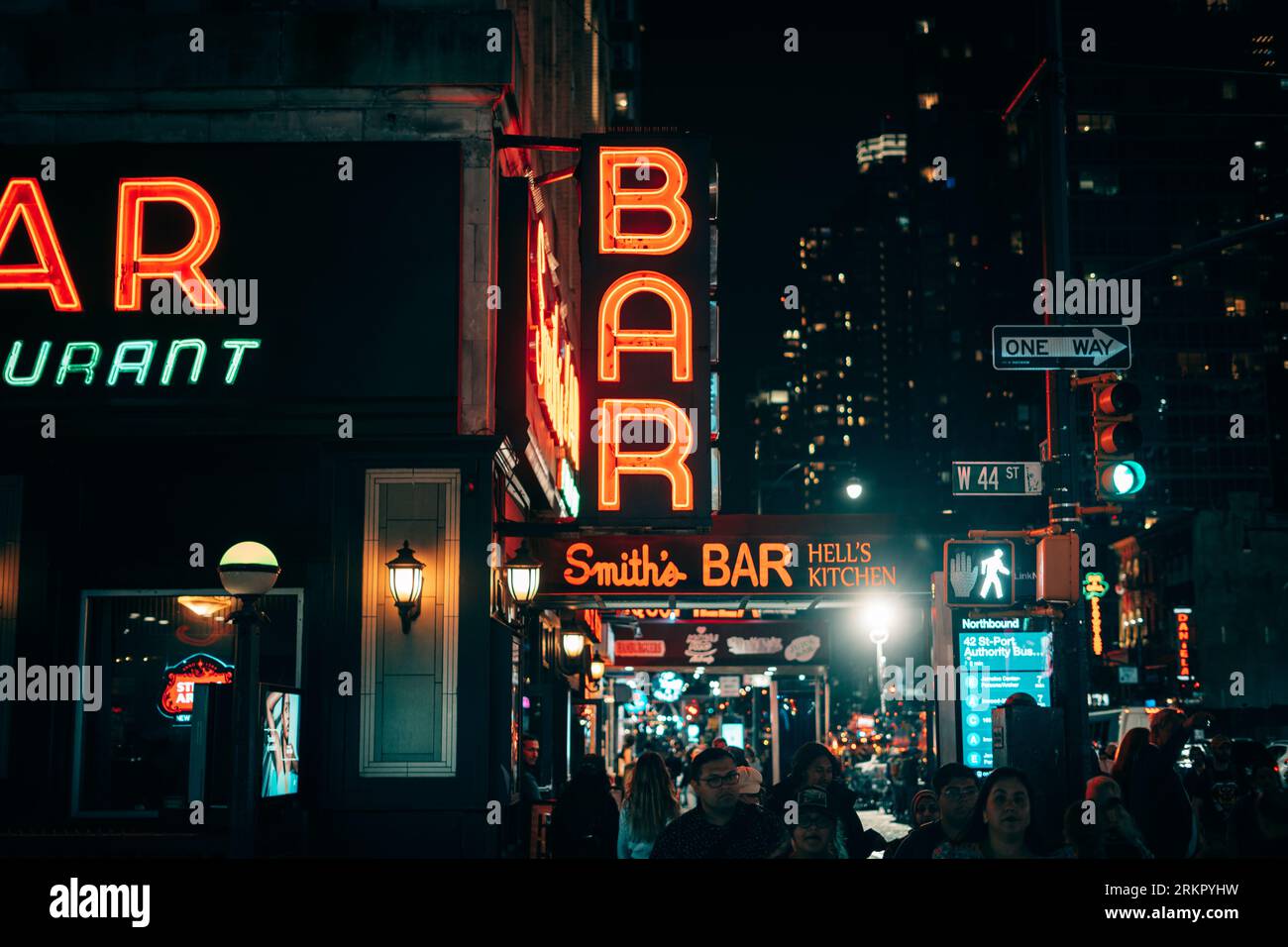 Smiths Bar vintage neon sign at night, Manhattan, New York Stock Photo ...