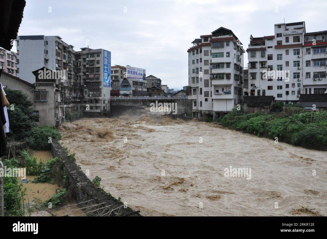 112 000 hi-res stock photography and images - Alamy