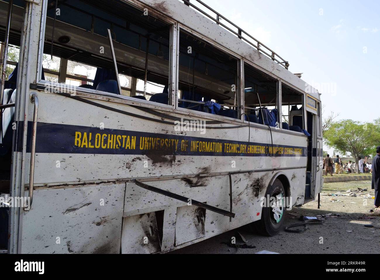 Pakistan school bus hi-res stock photography and images - Alamy
