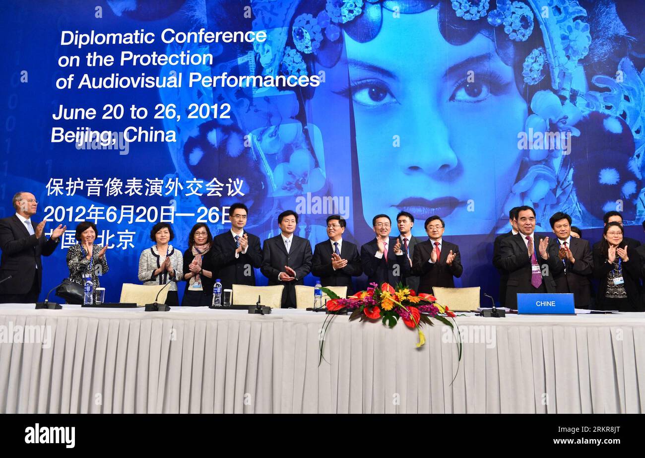 International diplomatic conference hi-res stock photography and images ...