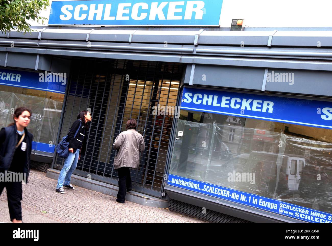 Well known brand name hi-res stock photography and images - Alamy