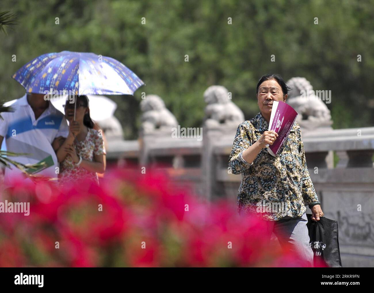 28 fahrenheit degree hi-res stock photography and images - Alamy