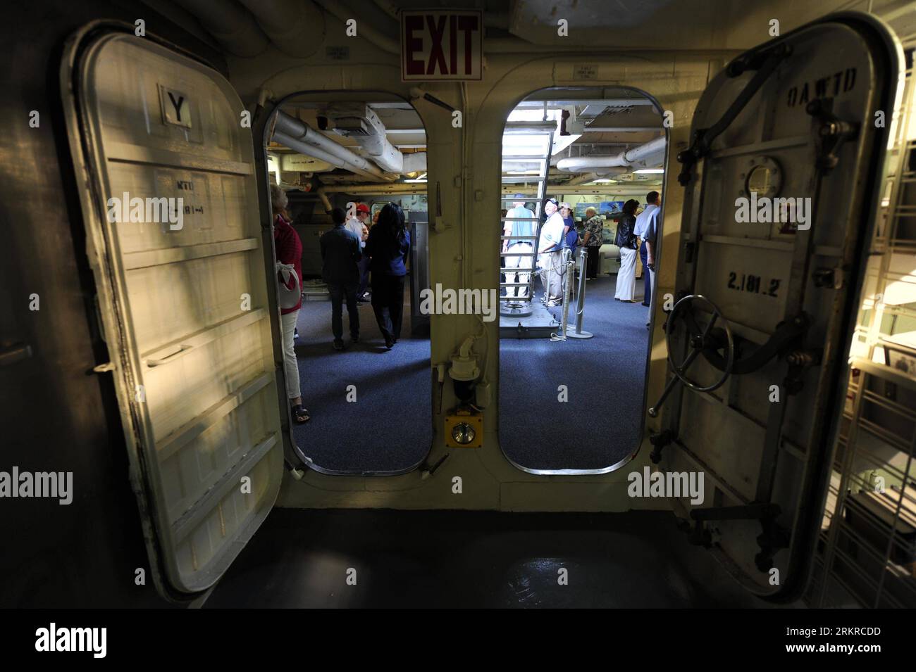 Schlachtschiff uss iowa hi-res stock photography and images - Alamy