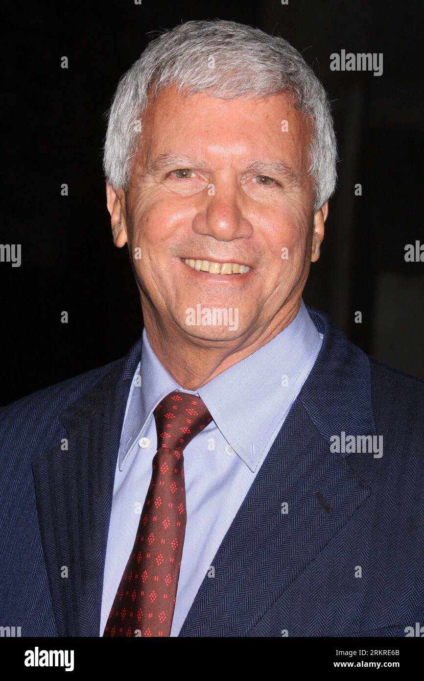 Larry Gagosian attends the Vanity Fair Party to celebrate the Tribeca ...