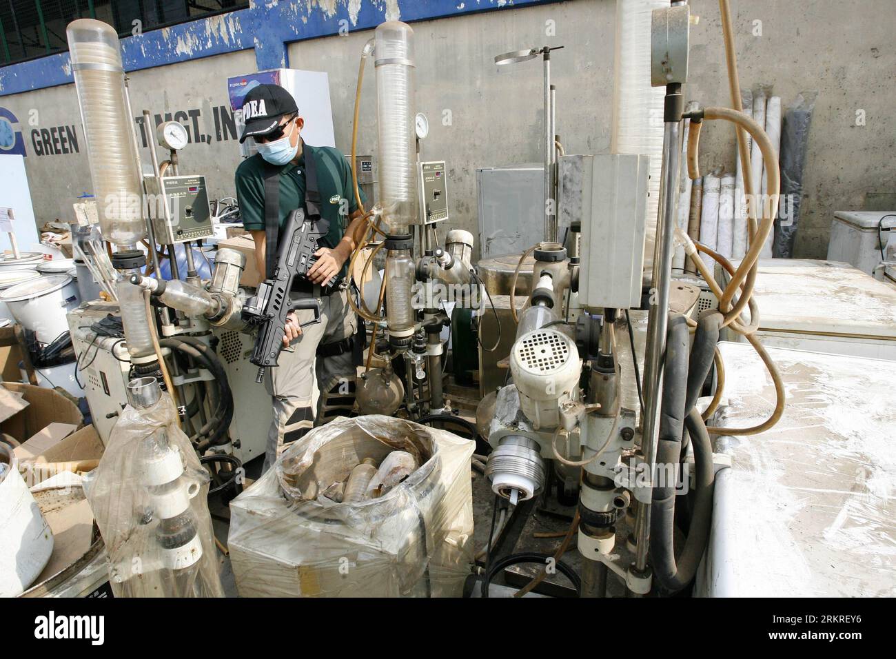 City confiscation hi-res stock photography and images - Alamy