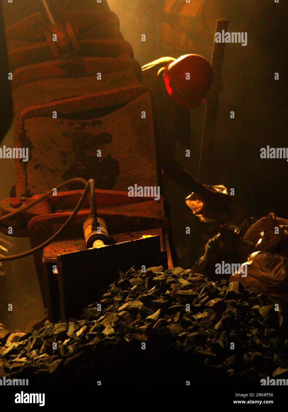 Slag transportation hi-res stock photography and images - Alamy