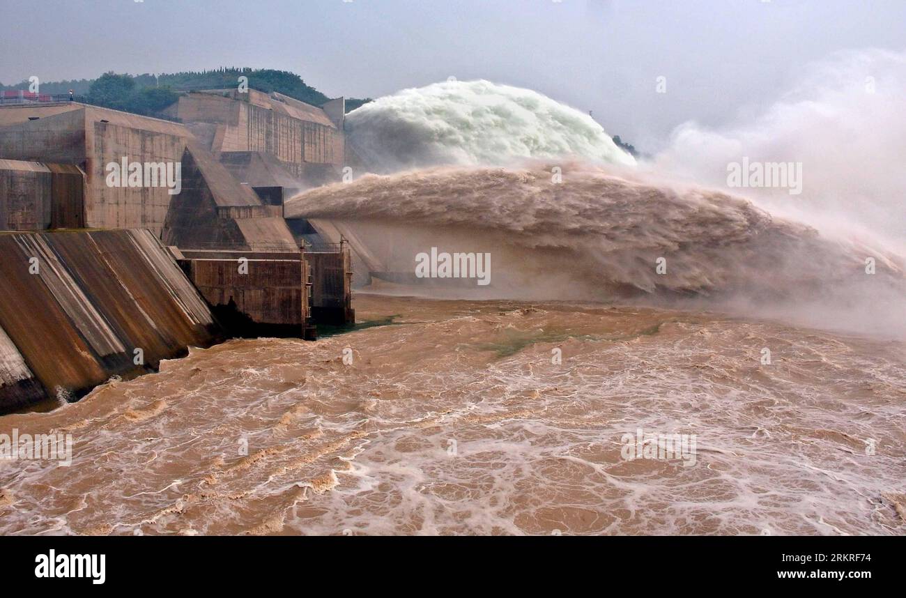 Silt laden water hi-res stock photography and images - Alamy
