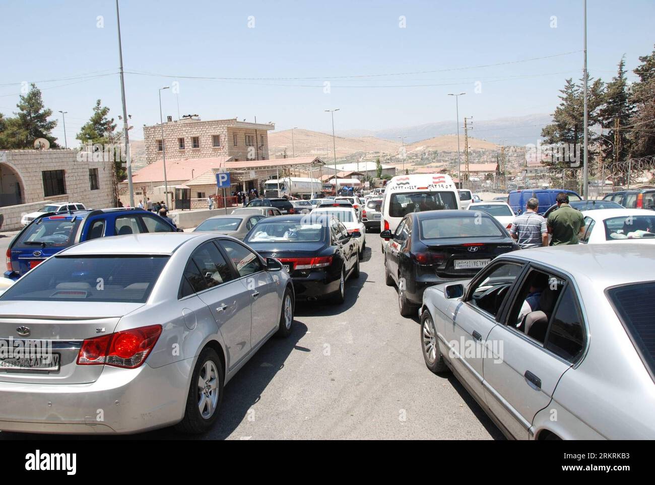 Lebanese syrian border hi-res stock photography and images - Alamy
