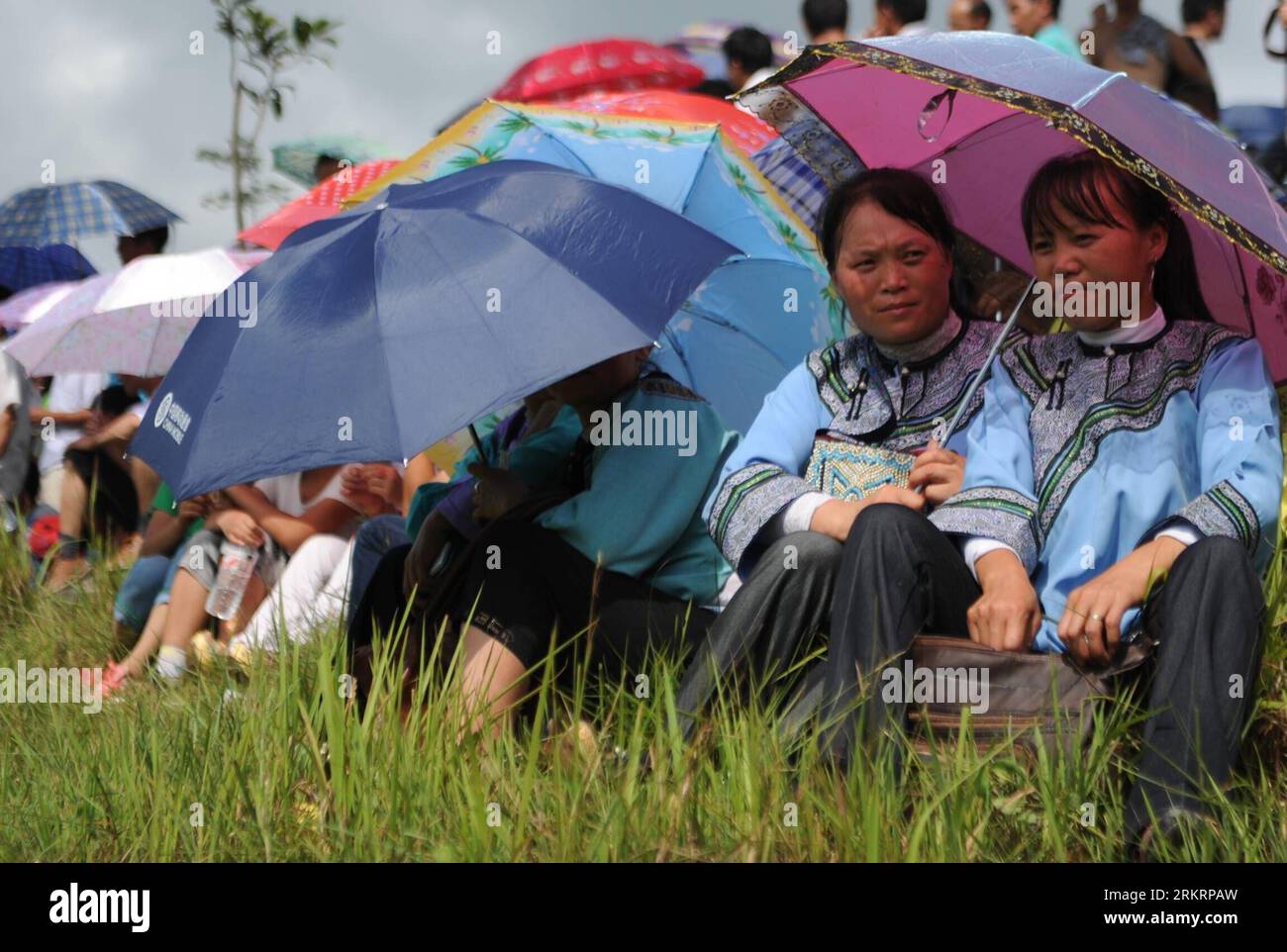 Antiphonal singing hi-res stock photography and images - Alamy